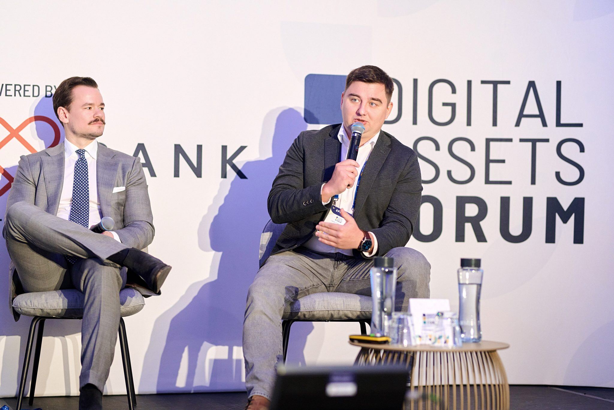 Stablecoins Regulations 2025: Challenges & Approaches